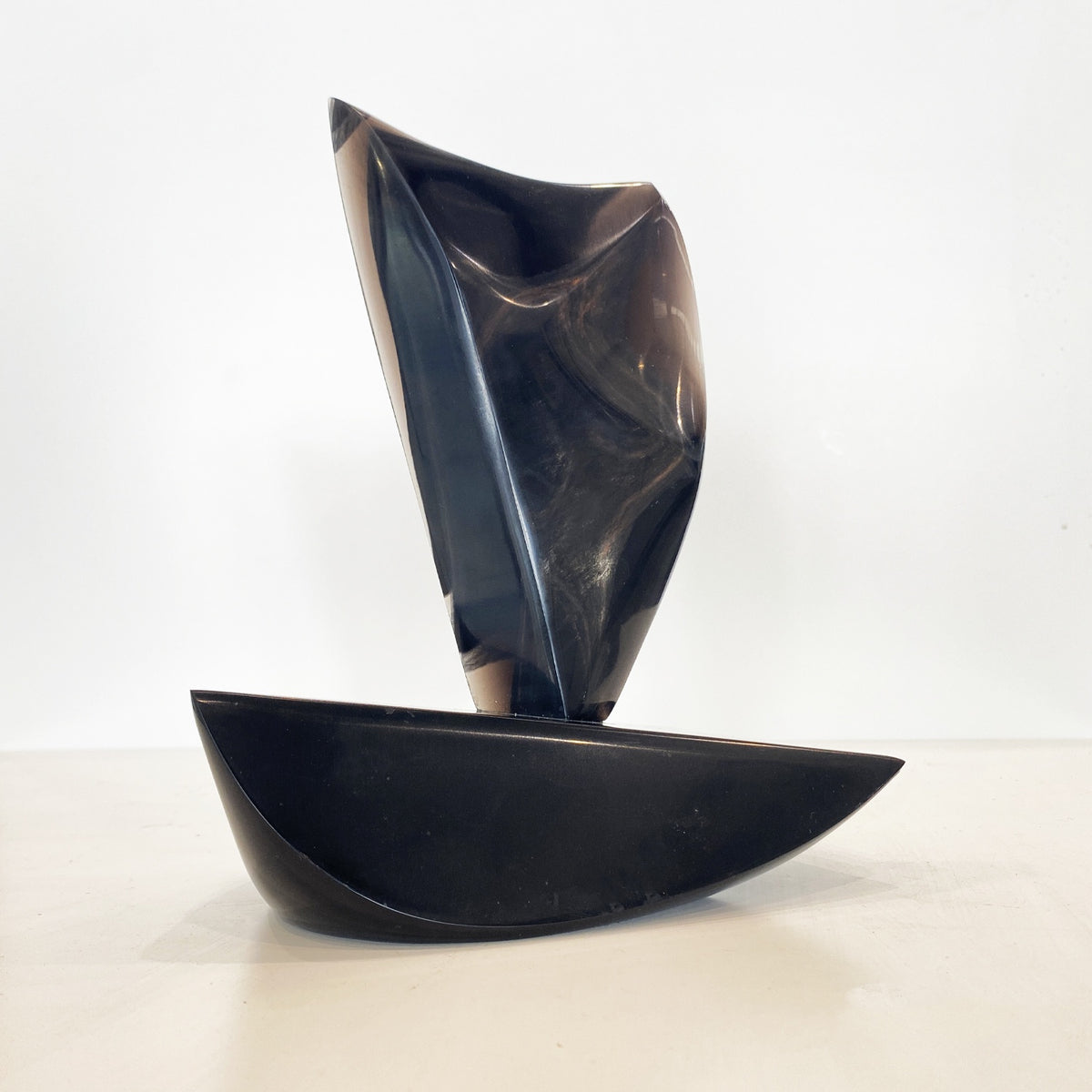 Tinge of Gold | Carved Glass | Geoff Rankin – The Frame Workshop & Gallery
